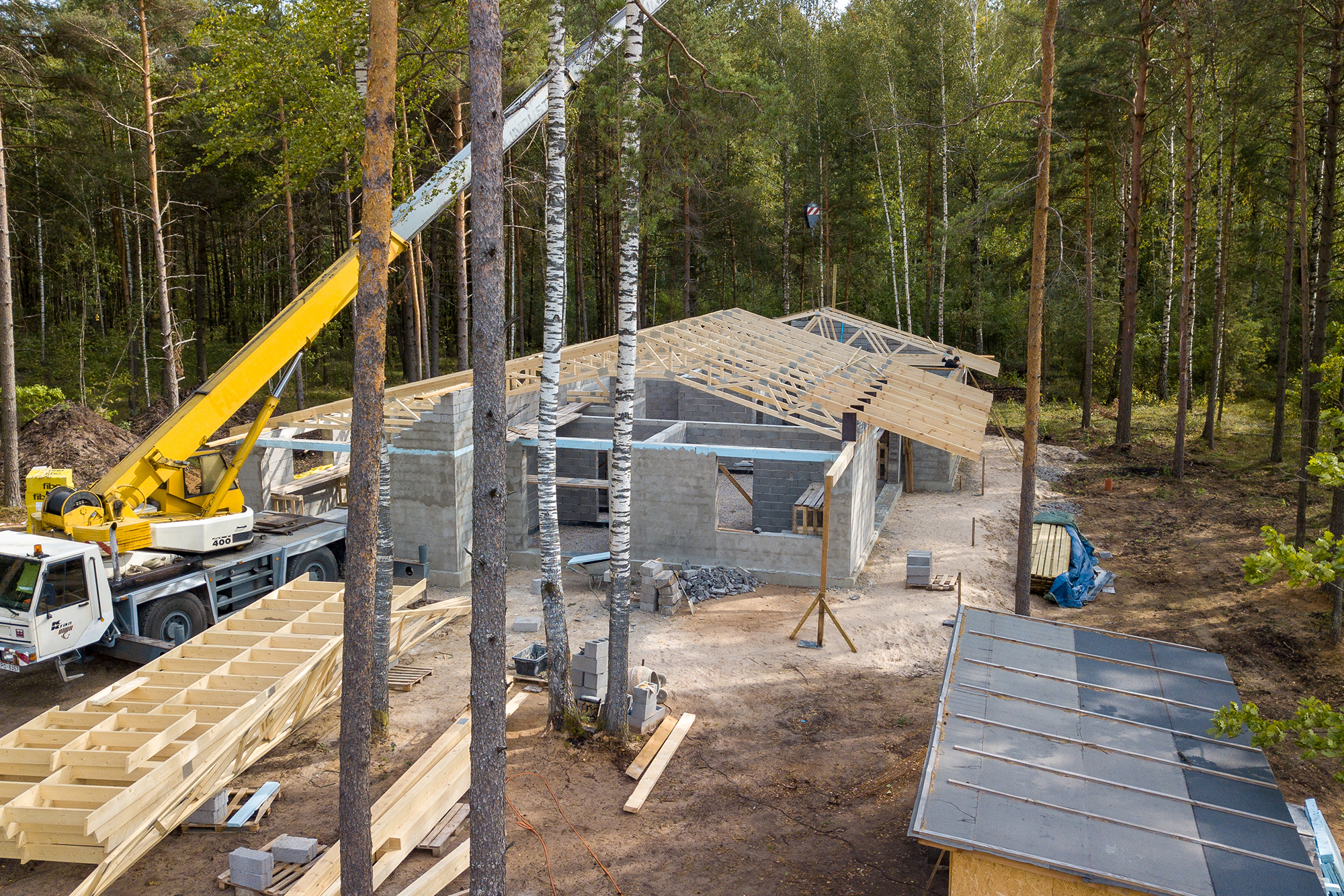 Roof timber trusses for a beautiful house | Freimans