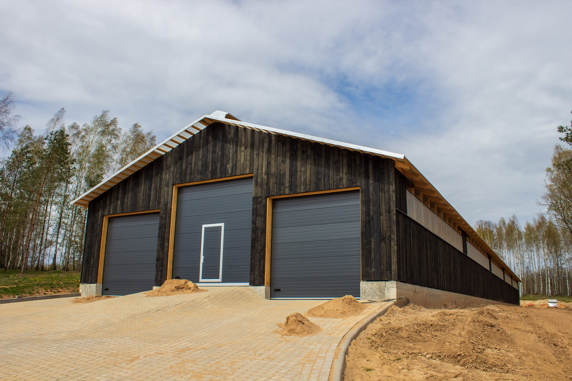 Koka kopnes lopbarības ēkām | Freimans